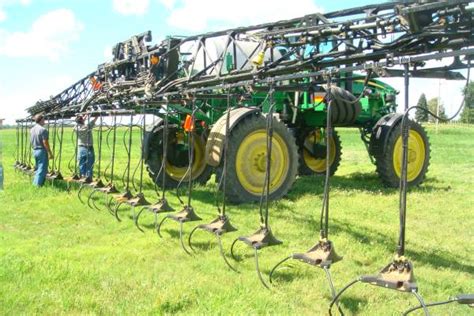 Applying N To Tall Corn Experimenting With The Y Drop System Msu Extension