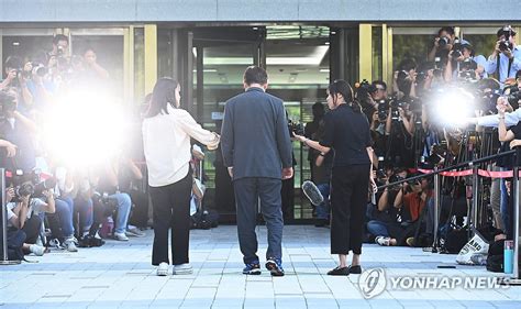 이재명 수원지검 2차 출석 연합뉴스