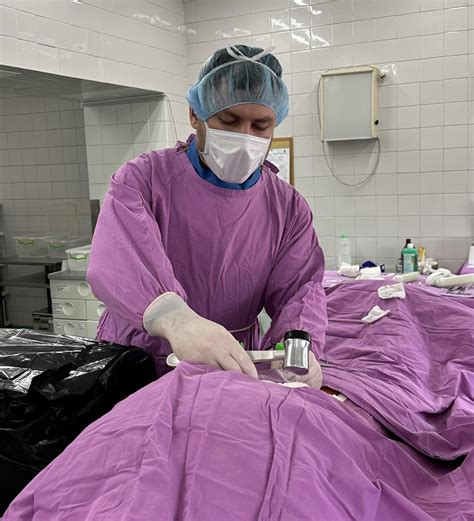 Д р Едвин Васви Неврохирург Varna