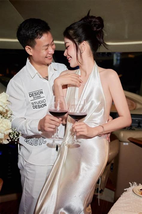 Nam Em After A Series Of Livestreams That Scandalized Showbiz Her Account Ran Out Of Money