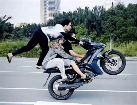 វៀតណាមឃាត់ខ្លួនអ្នកជំនាញបង្ហោះម៉ូតូ៣នាក់ សុីសុីថាមស៍