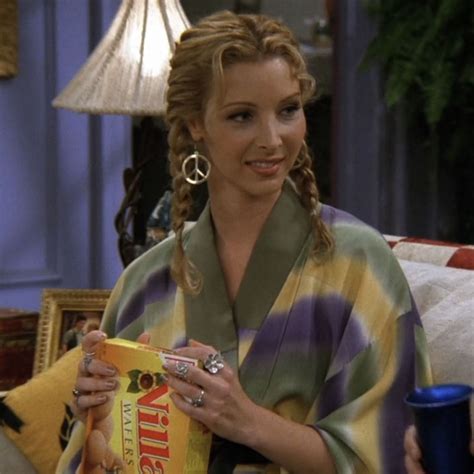 Best 12 Phoebe Buffay Lisa Kudrow Friends New York Nyc Pfp Aesthetic