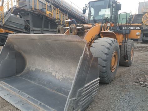 부산 건설기계 포크레인 크래인 휠로우더 굴삭기 전문정비업체대형차소음기청소 대형트럭dpf클리닝 대형버스dpf크리닉 자일대우버스 유니버스 그랜버드 Doc Dpf Scr Pmc