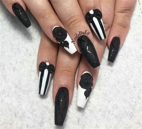 Gothic Nails Art