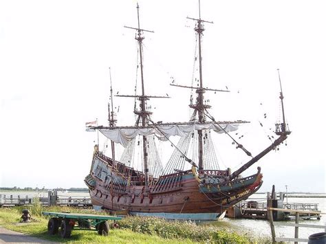 Replica Of The Batavia Ship Dutch Fluyt Ship Old Sailing Ships