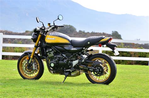 Top 300 2022 Kawasaki Z900rs Se