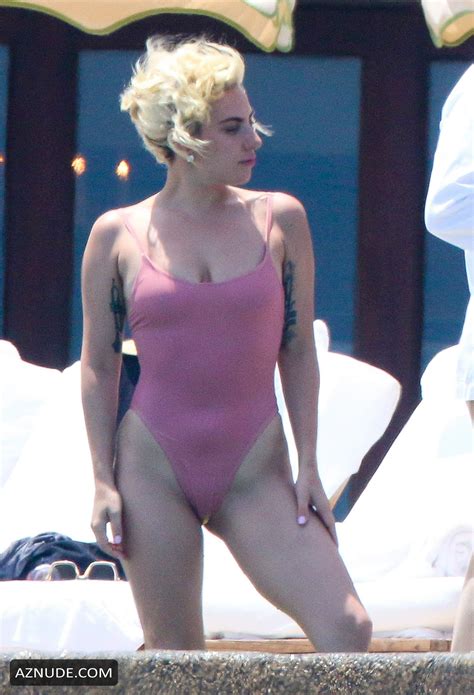 Lady Gaga Sexy Showed Her Sexy Body In A Pink Swimsuit At Pedregal