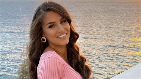 Kamila Finaliste Des Cinquante La Toile Sinsurge