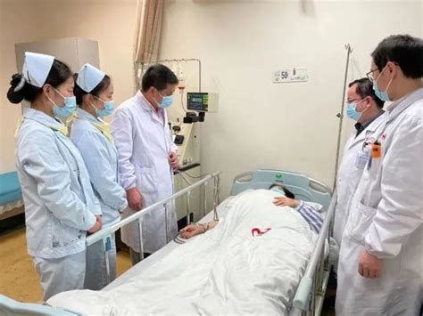 又一例，129万一针car T疗法患者出院 ，85岁，国内年龄最大！有钱真能延长寿命！财经头条