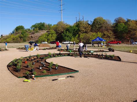 Affiliate Spotlight Moth Nights And Demonstration Gardens In Arlington TX Bee City USA