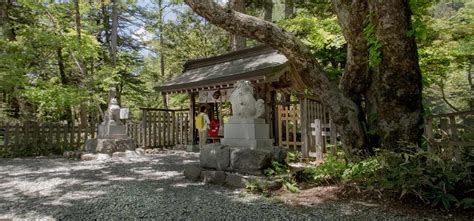 穂髙神社奥宮 上高地公式ウェブサイト
