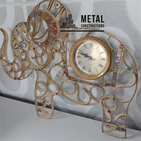 Метален стенен часовник Изработка на метални конструкции