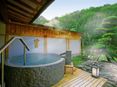 露天風呂付客室の高級宿・高級旅館おすすめ10選｜当社最上級ブランドのスタッフ厳選の温泉宿！ ＜ロイヤル・グランステージ・四季の華＞ クラブログ ～スタッフブログ～｜クラブツーリズム