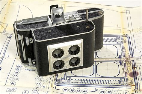 Polaroid Prototype Ai1220748