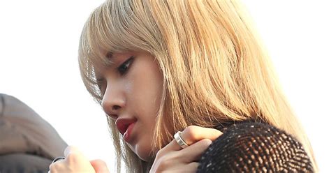 [포토s] 블랙핑크 리사 옆모습도 블링블링