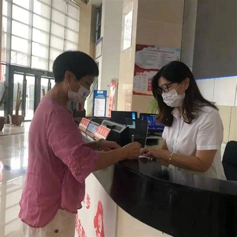 【一改两为 潜山在行动】“办不成事”窗口确保群众“办成事”办事问题涂结安