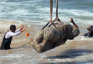 수몰된 이집트 도시에서 스핑크스 발굴