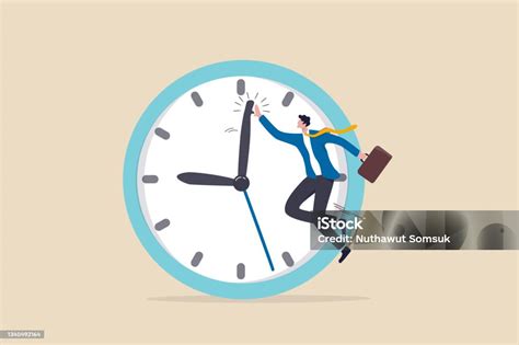 성공 시간 관리 시간 및 약속을 제 시간에 완료하거나 높은 생산성 개념으로 효율적으로 작업 스마트 사업가타이머 시계에 분 손으로