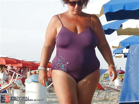 Mature And Grannies Clad Bikinis And Undergarments Zb Porn