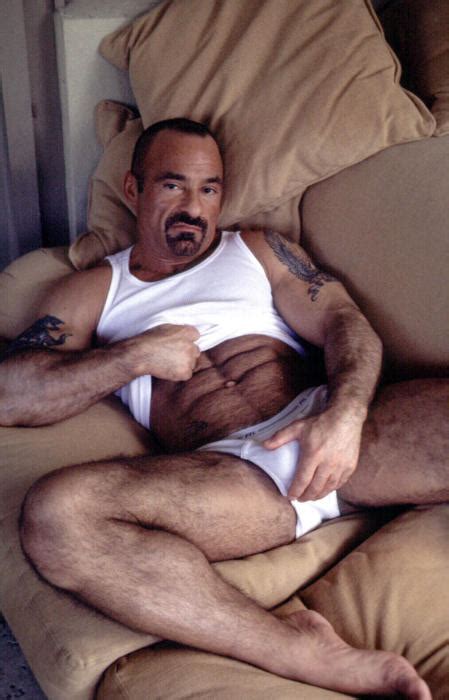 gay picture [ daddy and bear and hunk guys for alternative sex lovers ] page 119