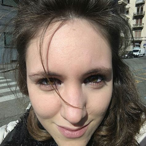 About Marta Bison Medium