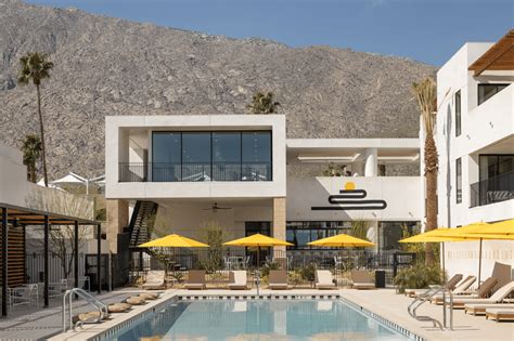 Day Passes For Hotel Pools In Palm Springs