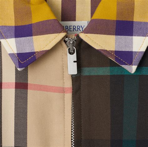 컨트라스트 체크 코튼 해링턴 재킷 덕 공식 Burberry®