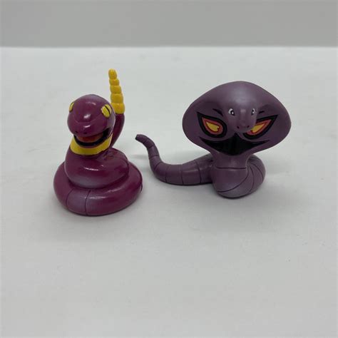 Arbok And Ekans