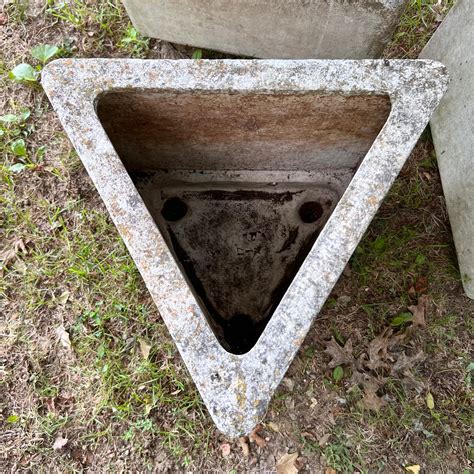 Set Of 3 Triangular Planters By Willy Guhl 1960s Switzerland For Sale