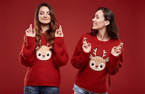 Premium Photo Portrait Of Two Pretty Crazy Sisters Best Friends Twins