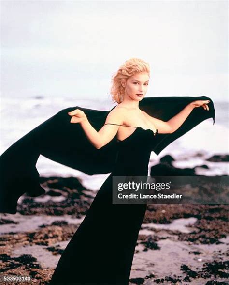 10663 Ashley Judd Photos And High Res Pictures Getty Images
