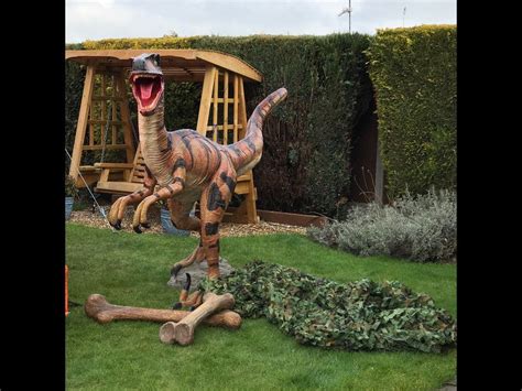 Secondhand Prop Shop Jurassic Park 12x Dinosaur Props