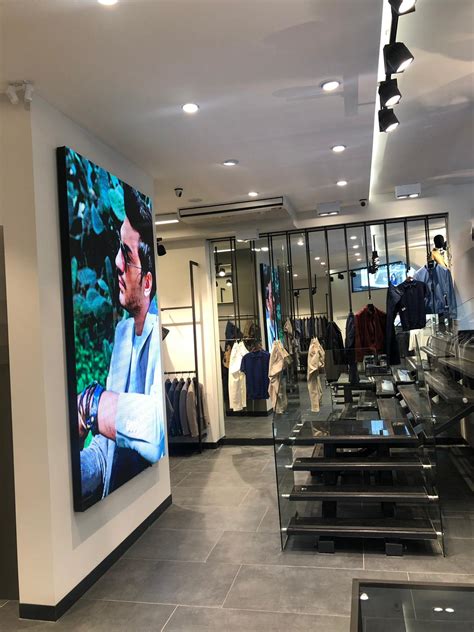 Enrico Rosetti - Shopline Shopfitting