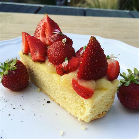Mini Fraisier With Genoise Lemon Curd And Fresh Strawberries