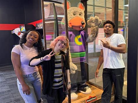 Chuck E Cheese For Adults Chucks Arcade Open In 11 Locations