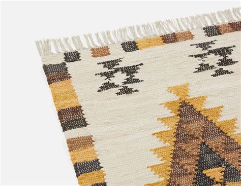 Doda Cotton Chindi Rug With Fringes 23 X 47 Structube
