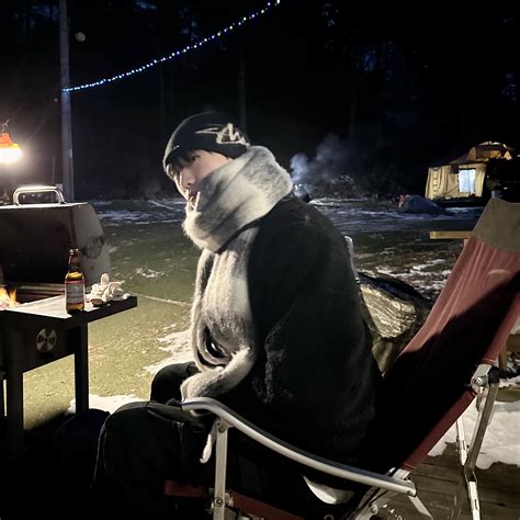 화이트 크리스마스 캠핑룩 🎄☃️ Kream