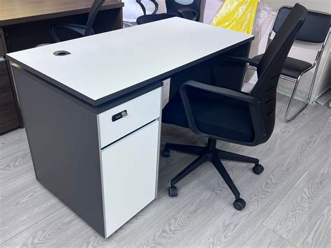 Оффис ширээ