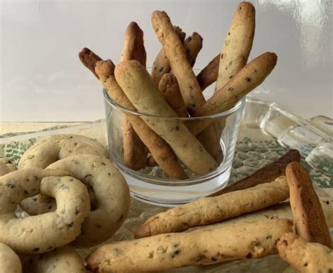 Lebanese Anise “yansoon” Cookies Crispy Tea Biscuits No One Can Resist Heritage Cookies Of