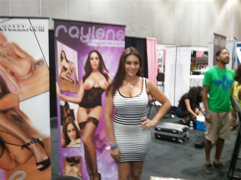 Exxxotica Expo Porn Pictures Xxx Photos Sex Images Pictoa
