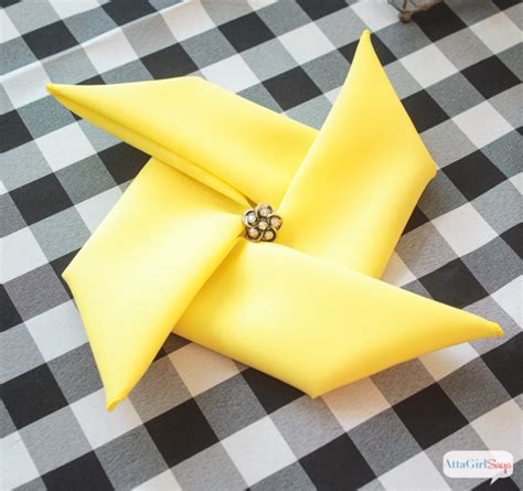Pinwheel Napkin Fold Tutorial To Set A Festive Table