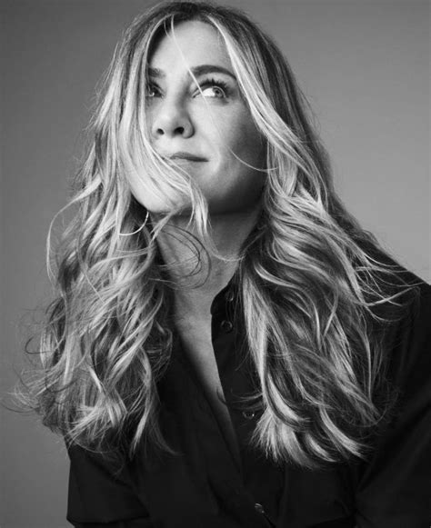 Jennifer Aniston S Simple Skincare Routine That You Need To Follow