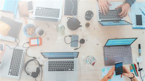 The Advantages Of Microservices Architecture And Cloud Native Development Commpla