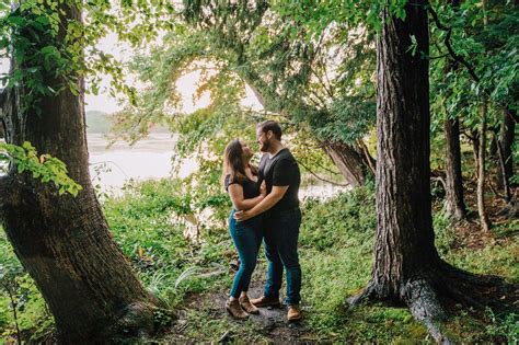 Maggie Coreys Rainy Photoshoot At Beaver Lake Nature Center — Brittany Juravich Photography