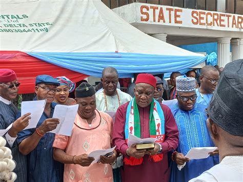 Breaking News New Delta State Apc Exco Sworn In Photos