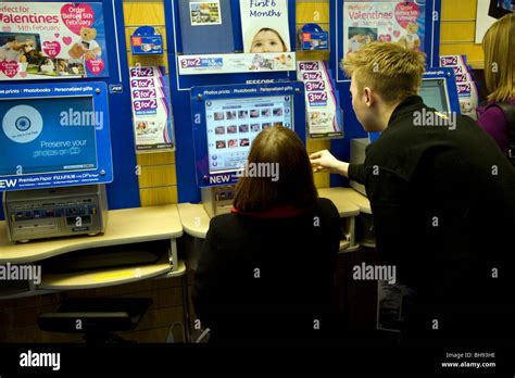 Ordering Photo Prints On Computer In Jessops Photography Shop