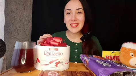 ტკბილი მუკბანგი 8 მარტის საჩუქრებით🤩🌷mukbang Nini Kvirike რაფაელო კიტკეტი ჟელიბონი მილქას