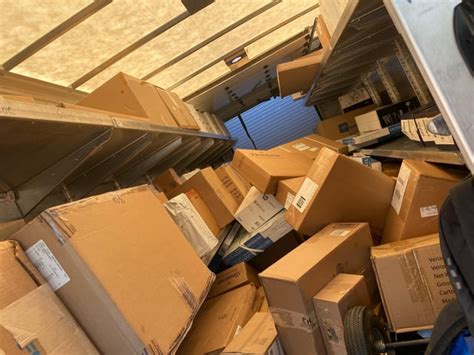 And Here Goes The Pick Up Guys Rfedexers