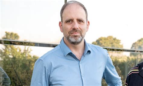 “within emmaüs we were already very detached from the figure of abbé pierre”