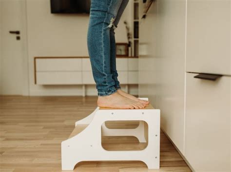 The Classic Step Stool The Learning Tower Company